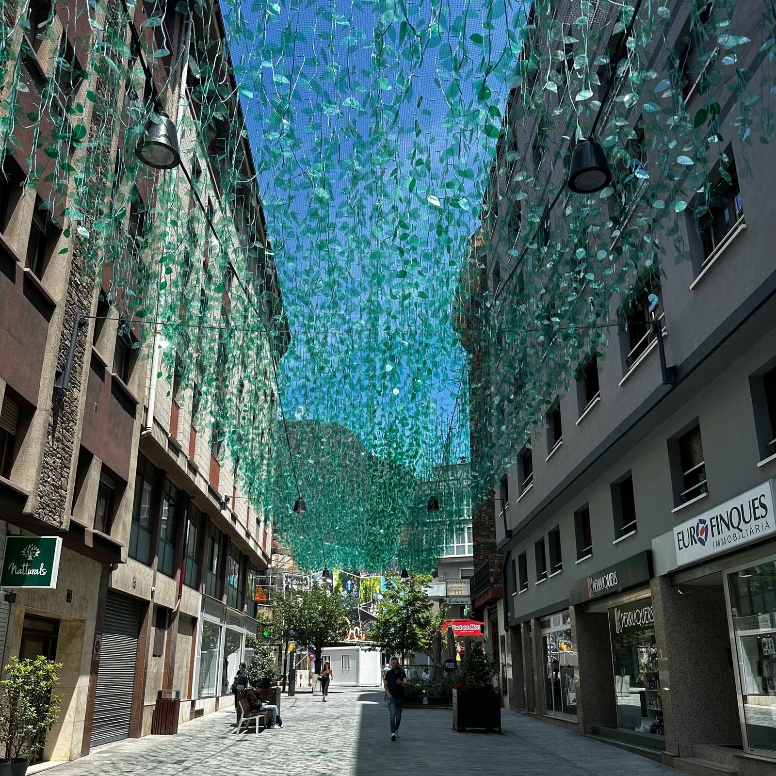 Impactplan Art Productions – Sustainable Art Installations - Hotel Design